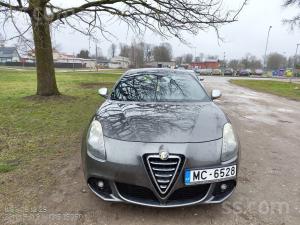 Pelēks Alfa Romeo Giulietta 2011 Jēkabpils, ar dzinēja tilpumu 2.00 L un nobraukumu 253 tūkst. km par 3700 €, foto 2 vietnē AUTOMOTO.COM.LV