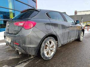 Pelēks Alfa Romeo Giulietta 2012 Viļņa, ar dzinēja tilpumu 1.96 L un nobraukumu 265 tūkst. km par 1600 €, foto 12 vietnē AUTOMOTO.COM.LV