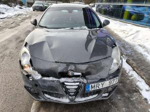 Pelēks Alfa Romeo Giulietta 2012 Viļņa, ar dzinēja tilpumu 1.96 L un nobraukumu 265 tūkst. km par 1600 €, foto 16 vietnē AUTOMOTO.COM.LV