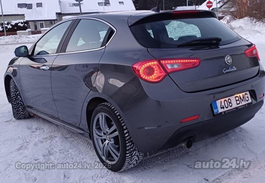 Grey Alfa Romeo Giulietta 2014 in Saue, with an engine capacity of 1.40 L and mileage of 138 thousand km for 8400 €, photo 5 on AUTOMOTO.COM.LV