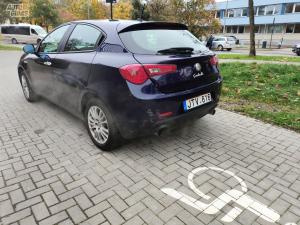 Alfa Romeo Giulietta 2011 in Vilnius, with an engine capacity of 2.00 L and mileage of 311 thousand km for 600 €, photo 6 on AUTOMOTO.COM.LV