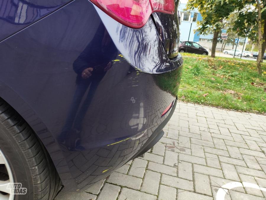 Alfa Romeo Giulietta 2011 in Vilnius, with an engine capacity of 2.00 L and mileage of 311 thousand km for 600 €, photo 15 on AUTOMOTO.COM.LV