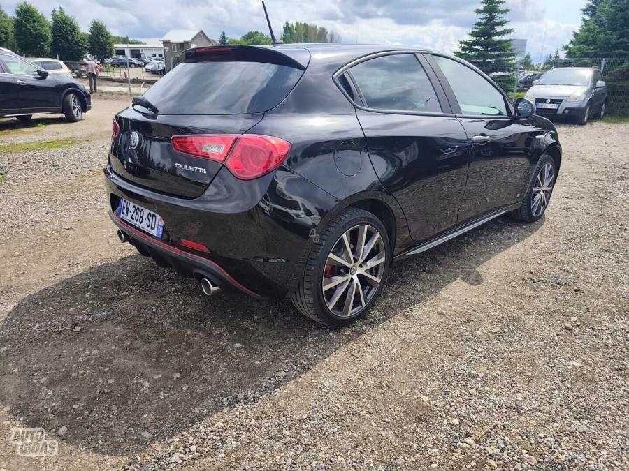 Alfa Romeo Giulietta 2018 in Utena, with an engine capacity of 2.00 L and mileage of 226 thousand km for 7950 €, photo 7 on AUTOMOTO.COM.LV
