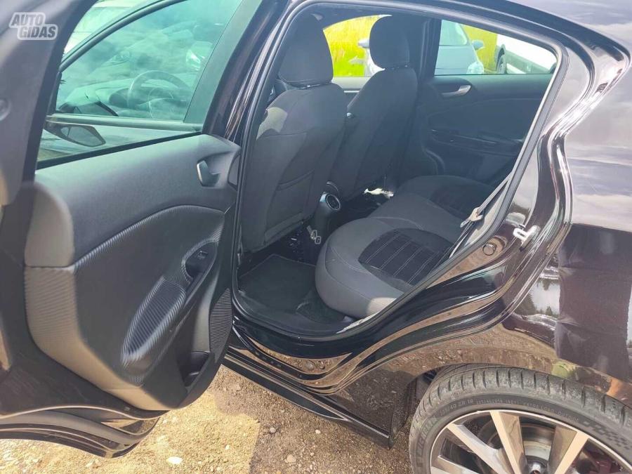 Alfa Romeo Giulietta 2018 in Utena, with an engine capacity of 2.00 L and mileage of 226 thousand km for 7950 €, photo 11 on AUTOMOTO.COM.LV
