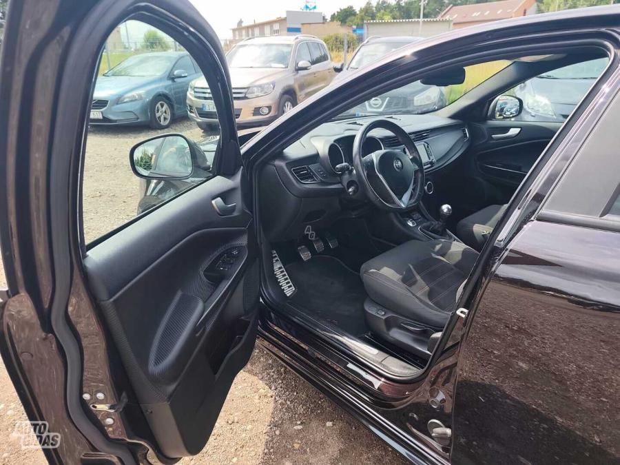 Alfa Romeo Giulietta 2018 in Utena, with an engine capacity of 2.00 L and mileage of 226 thousand km for 7950 €, photo 12 on AUTOMOTO.COM.LV