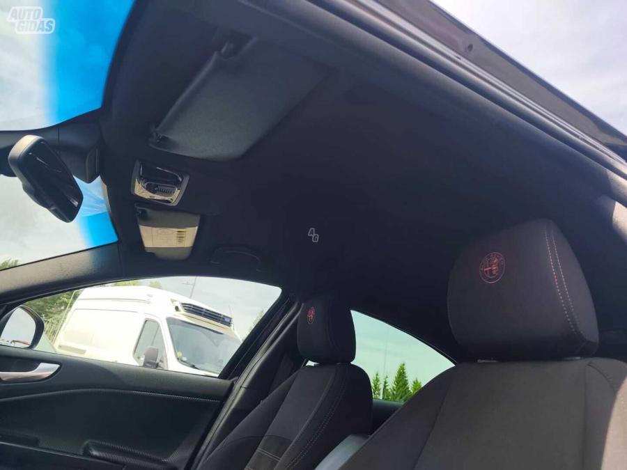 Alfa Romeo Giulietta 2018 in Utena, with an engine capacity of 2.00 L and mileage of 226 thousand km for 7950 €, photo 14 on AUTOMOTO.COM.LV