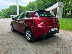 Red Alfa Romeo Giulietta 2010 in Tallinn, with an engine capacity of 2.00 L and mileage of 222 thousand km for 3799 €, photo 7 on AUTOMOTO.COM.LV