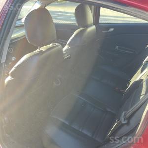 Sarkans Alfa Romeo Giulietta 2010 Dobele, ar dzinēja tilpumu 1.60 L un nobraukumu 238 tūkst. km par 3777 €, foto 9 vietnē AUTOMOTO.COM.LV