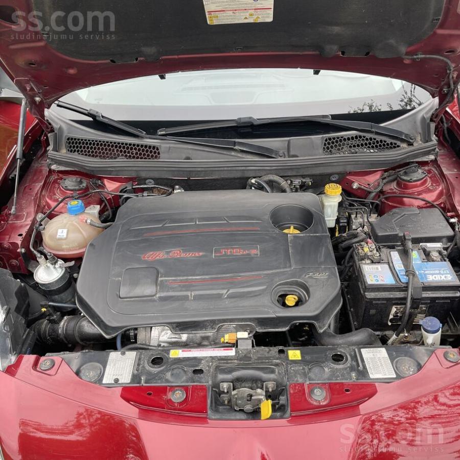 Sarkans Alfa Romeo Giulietta 2010 Dobele, ar dzinēja tilpumu 1.60 L un nobraukumu 223 tūkst. km par 3500 €, foto 18 vietnē AUTOMOTO.COM.LV