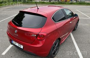 Sarkans Alfa Romeo Giulietta 2011 Valmiera, ar dzinēja tilpumu 1.60 L un nobraukumu 228 tūkst. km par 4900 €, foto 5 vietnē AUTOMOTO.COM.LV