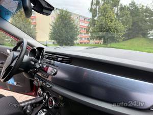 Sarkans Alfa Romeo Giulietta 2013 Tallina, ar dzinēja tilpumu 1.40 L un nobraukumu 140 tūkst. km par 6800 €, foto 9 vietnē AUTOMOTO.COM.LV