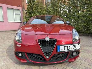 Red Alfa Romeo Giulietta 2016 in Vilnius, with an engine capacity of 1.74 L and mileage of 75 thousand km for 17700 €, photo 8 on AUTOMOTO.COM.LV