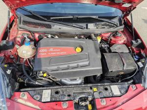 Red Alfa Romeo Giulietta 2016 in Vilnius, with an engine capacity of 1.70 L and mileage of 169 thousand km for 15500 €, photo 8 on AUTOMOTO.COM.LV