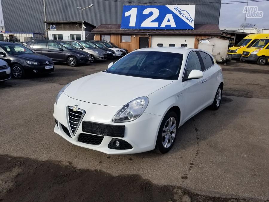 Balts Alfa Romeo Giulietta 2011 Kauņa, ar dzinēja tilpumu 1.40 L un nobraukumu 193 tūkst. km par 2999 €, foto 2 vietnē AUTOMOTO.COM.LV
