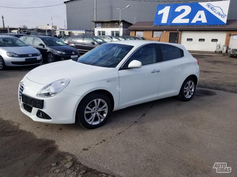 Balts Alfa Romeo Giulietta 2011 Kauņa, ar dzinēja tilpumu 1.40 L un nobraukumu 193 tūkst. km par 2999 €, foto 3 vietnē AUTOMOTO.COM.LV