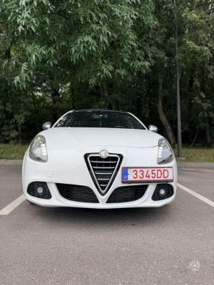Balts Alfa Romeo Giulietta 2011 Kauņa, ar dzinēja tilpumu 2.00 L un nobraukumu 243 tūkst. km par 3599 €, foto 6 vietnē AUTOMOTO.COM.LV