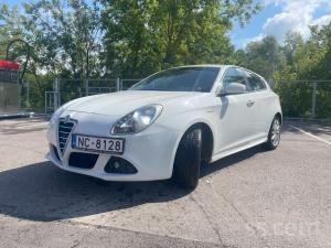 White Alfa Romeo Giulietta 2012 in Daugavpils, with an engine capacity of 1.40 L and mileage of 97 thousand km for 6500 €, photo  on AUTOMOTO.COM.LV