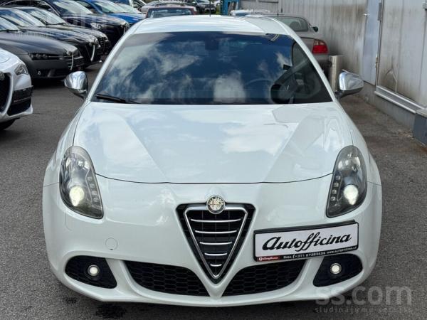 Balts Alfa Romeo Giulietta 2012 Rīga, ar dzinēja tilpumu 1.40 L un nobraukumu 229 tūkst. km par 5900 €, foto 3 vietnē AUTOMOTO.COM.LV