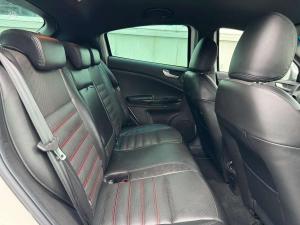 Balts Alfa Romeo Giulietta 2012 Rīga, ar dzinēja tilpumu 1.37 L un nobraukumu 229 tūkst. km par 5900 €, foto 17 vietnē AUTOMOTO.COM.LV