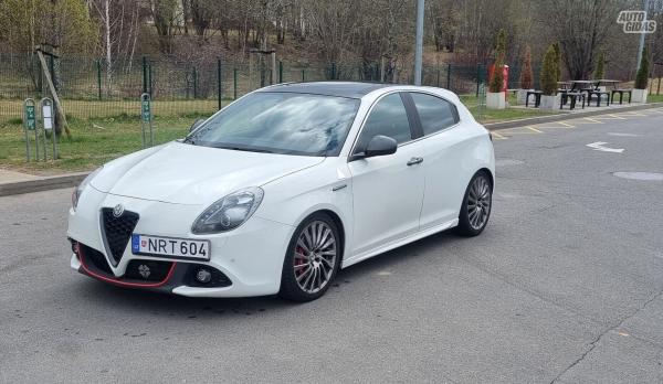 Balts Alfa Romeo Giulietta 2014 Viļņa, ar dzinēja tilpumu 1.70 L un nobraukumu 168 tūkst. km par 7400 €, foto 1 vietnē AUTOMOTO.COM.LV
