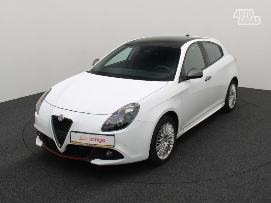 Balts Alfa Romeo Giulietta 2018 Viļņa, ar dzinēja tilpumu 1.40 L un nobraukumu 170 tūkst. km par 11699 €, foto 1 vietnē AUTOMOTO.COM.LV