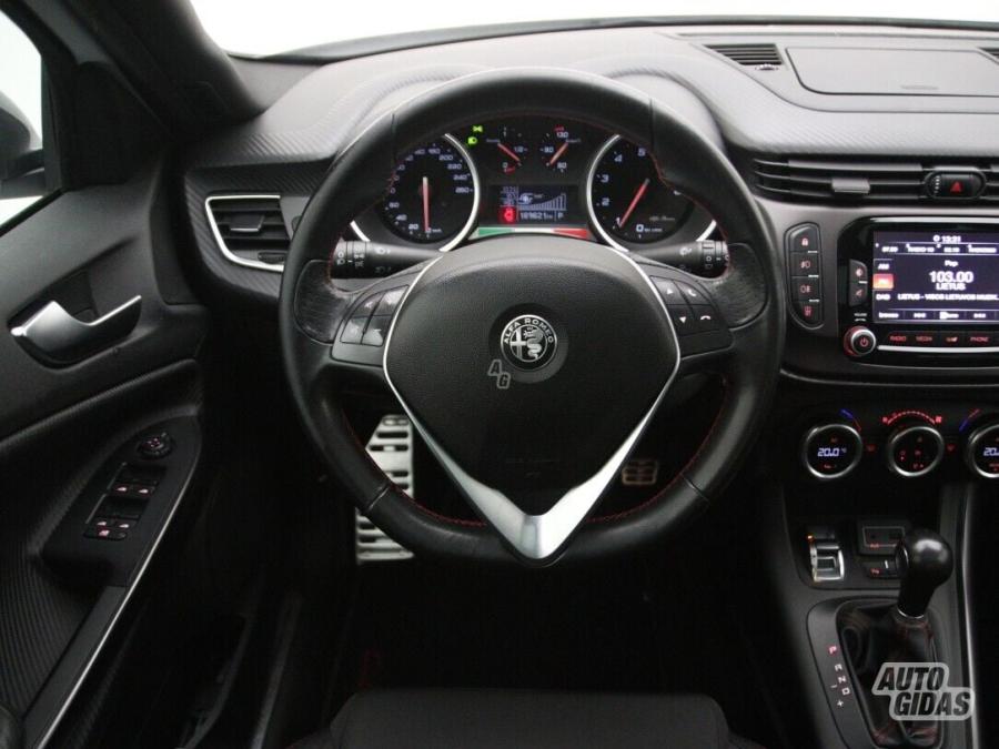 Balts Alfa Romeo Giulietta 2018 Viļņa, ar dzinēja tilpumu 1.40 L un nobraukumu 170 tūkst. km par 11699 €, foto 17 vietnē AUTOMOTO.COM.LV