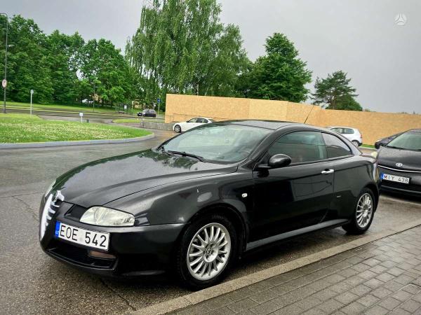 Melns Alfa Romeo GT 2004 Kauņa, ar dzinēja tilpumu 1.90 L un nobraukumu 271 tūkst. km par 2100 €, foto 2 vietnē AUTOMOTO.COM.LV