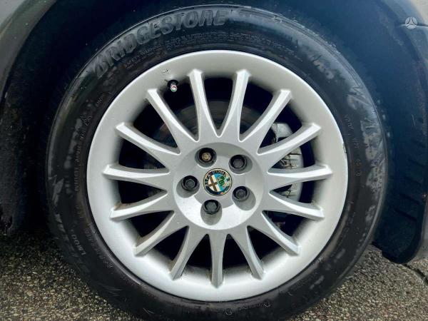 Melns Alfa Romeo GT 2004 Kauņa, ar dzinēja tilpumu 1.90 L un nobraukumu 271 tūkst. km par 2100 €, foto 9 vietnē AUTOMOTO.COM.LV