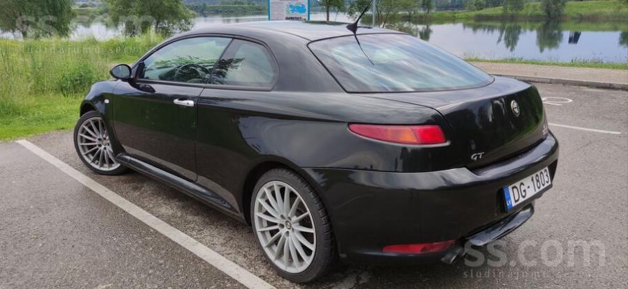 Melns Alfa Romeo GT 2007 Jēkabpils, ar dzinēja tilpumu 1.90 L un nobraukumu 183 tūkst. km par 2400 €, foto 5 vietnē AUTOMOTO.COM.LV