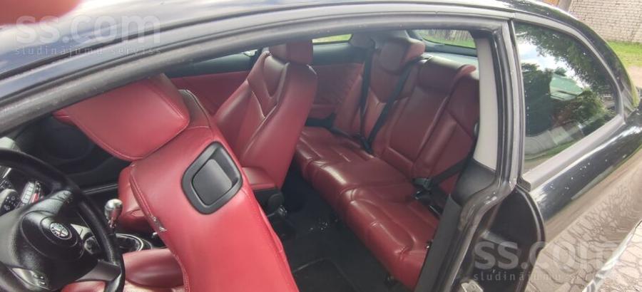 Melns Alfa Romeo GT 2007 Jēkabpils, ar dzinēja tilpumu 1.90 L un nobraukumu 183 tūkst. km par 2400 €, foto 12 vietnē AUTOMOTO.COM.LV