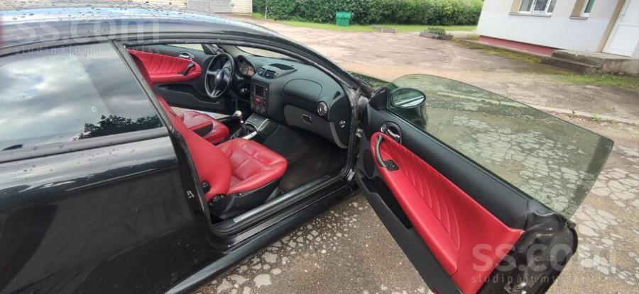 Melns Alfa Romeo GT 2007 Jēkabpils, ar dzinēja tilpumu 1.90 L un nobraukumu 183 tūkst. km par 2400 €, foto 13 vietnē AUTOMOTO.COM.LV