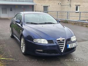 Zils Alfa Romeo GT 2005 Tallina, ar dzinēja tilpumu 1.90 L un nobraukumu 384 tūkst. km par 2200 €, foto 3 vietnē AUTOMOTO.COM.LV