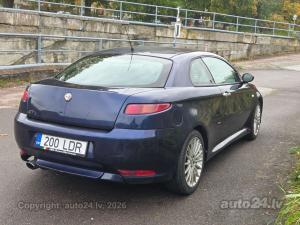 Zils Alfa Romeo GT 2005 Tallina, ar dzinēja tilpumu 1.90 L un nobraukumu 384 tūkst. km par 2200 €, foto 6 vietnē AUTOMOTO.COM.LV