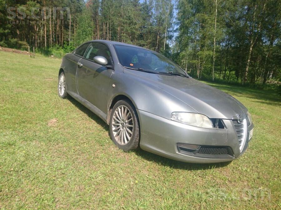 Alfa Romeo GT 2004 Rīga, ar dzinēja tilpumu 1.90 L un nobraukumu 310 tūkst. km par 750 €, foto 2 vietnē AUTOMOTO.COM.LV