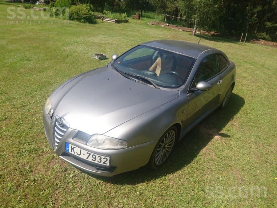 Alfa Romeo GT 2004 Rīga, ar dzinēja tilpumu 1.90 L un nobraukumu 310 tūkst. km par 750 €, foto 3 vietnē AUTOMOTO.COM.LV