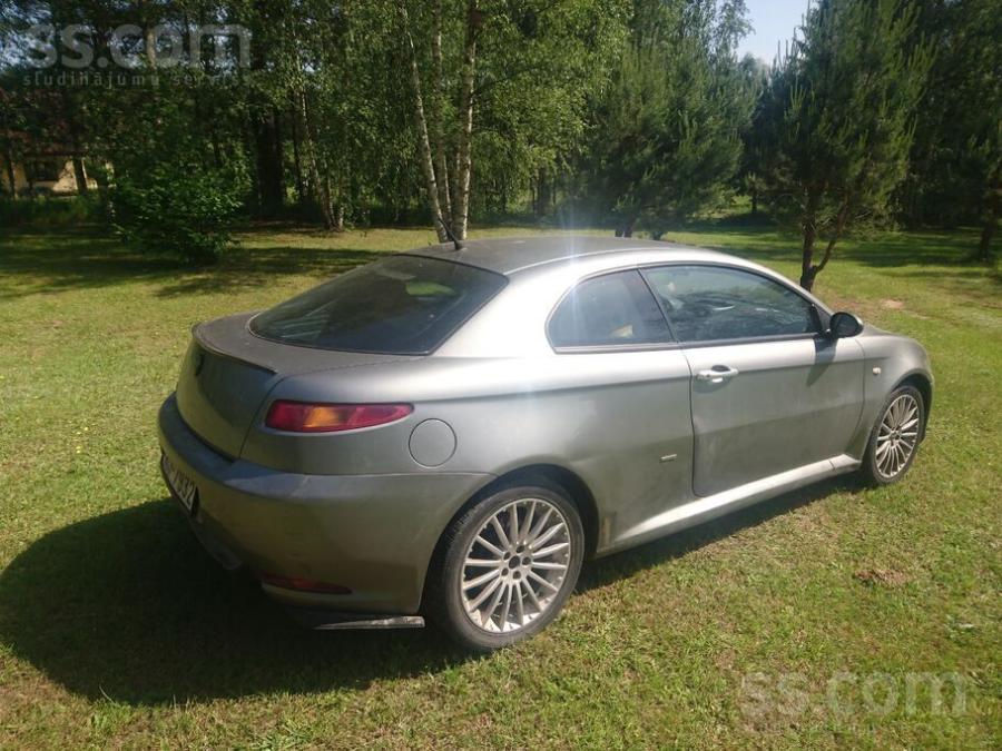 Alfa Romeo GT 2004 Rīga, ar dzinēja tilpumu 1.90 L un nobraukumu 310 tūkst. km par 750 €, foto 4 vietnē AUTOMOTO.COM.LV