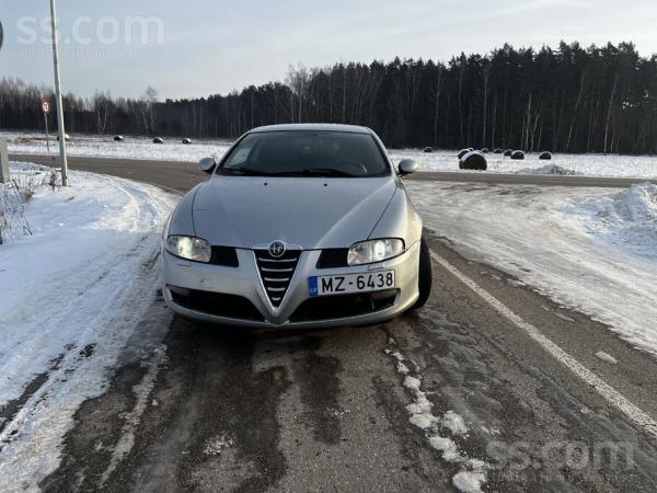 Alfa Romeo GT 2004 Rīga, ar dzinēja tilpumu 2.00 L un nobraukumu 177 tūkst. km par 1500 €, foto 8 vietnē AUTOMOTO.COM.LV