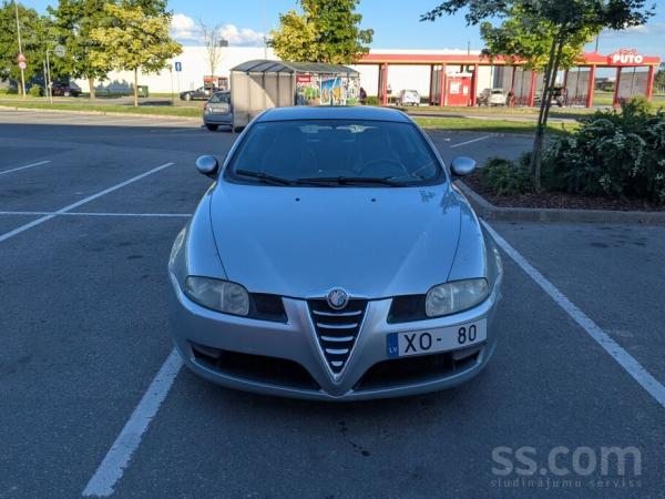 Alfa Romeo GT 2005 Rīga, ar dzinēja tilpumu 2.00 L un nobraukumu 209 tūkst. km par 1700 €, foto 2 vietnē AUTOMOTO.COM.LV