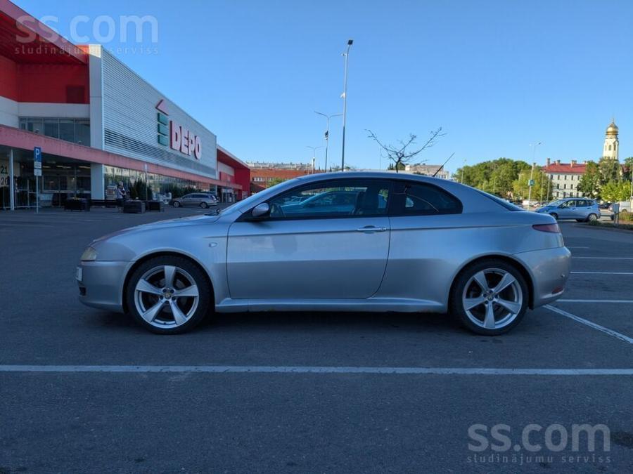 Alfa Romeo GT 2005 Rīga, ar dzinēja tilpumu 2.00 L un nobraukumu 209 tūkst. km par 1700 €, foto 5 vietnē AUTOMOTO.COM.LV