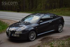 Pelēks Alfa Romeo GT 2005 Rīga, ar dzinēja tilpumu 2.00 L un nobraukumu 240 tūkst. km par 1000 €, foto  vietnē AUTOMOTO.COM.LV