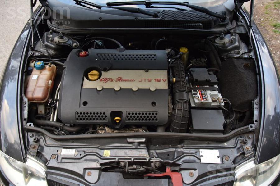 Pelēks Alfa Romeo GT 2005 Rīga, ar dzinēja tilpumu 2.00 L un nobraukumu 240 tūkst. km par 1000 €, foto 8 vietnē AUTOMOTO.COM.LV