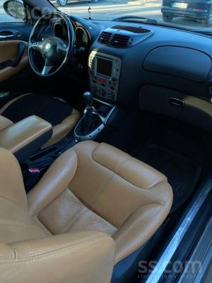 Pelēks Alfa Romeo GT 2005 Daugavpils, ar dzinēja tilpumu 1.90 L un nobraukumu 259 tūkst. km par 1500 €, foto 7 vietnē AUTOMOTO.COM.LV