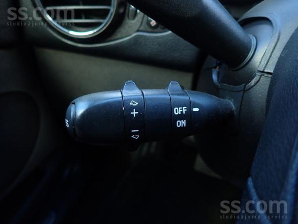 Grey Alfa Romeo GT 2005 in Liepaja, with an engine capacity of 2.00 L and mileage of 201 thousand km for 2450 €, photo 9 on AUTOMOTO.COM.LV
