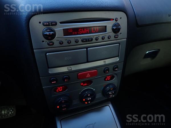 Grey Alfa Romeo GT 2005 in Liepaja, with an engine capacity of 2.00 L and mileage of 201 thousand km for 2450 €, photo 10 on AUTOMOTO.COM.LV