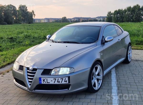 Серый Альфа Ромео ГТ 2008 в Рига, объемом двигателя 1.90 л и пробегом 331 тыс. км за 3950 €, фото 1 на AUTOMOTO.COM.LV