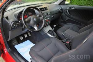 Sarkans Alfa Romeo GT 2007 Valmiera, ar dzinēja tilpumu 1.90 L un nobraukumu 270 tūkst. km par 2800 €, foto 6 vietnē AUTOMOTO.COM.LV