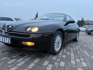 Melns Alfa Romeo GTV 2000 Rīga, ar dzinēja tilpumu 2.00 L un nobraukumu 218 tūkst. km par 4250 €, foto 20 vietnē AUTOMOTO.COM.LV