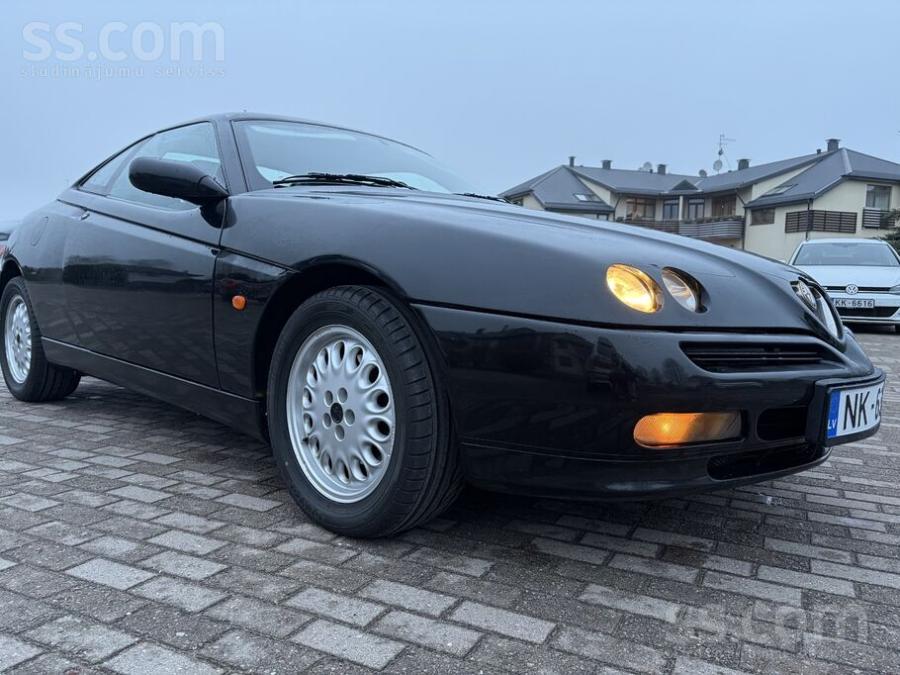 Melns Alfa Romeo GTV 2000 Rīga, ar dzinēja tilpumu 2.00 L un nobraukumu 218 tūkst. km par 4250 €, foto 21 vietnē AUTOMOTO.COM.LV