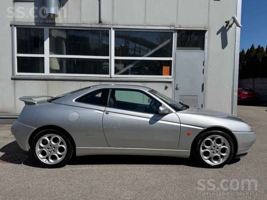 Alfa Romeo GTV 2003 Rīga, ar dzinēja tilpumu 2.00 L un nobraukumu 189 tūkst. km par 5900 €, foto 8 vietnē AUTOMOTO.COM.LV