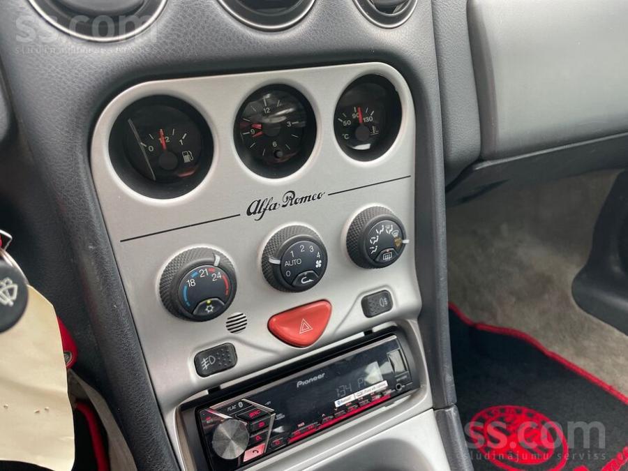 Alfa Romeo GTV 2003 Rīga, ar dzinēja tilpumu 2.00 L un nobraukumu 189 tūkst. km par 5900 €, foto 21 vietnē AUTOMOTO.COM.LV